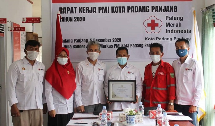 PMI Padang Panjang Fokus Bantu Penangan COVID-19 - Kabarsumbar.com